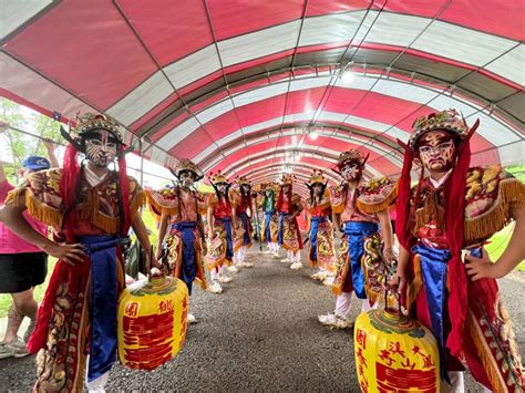 桃園閩南文化節登場 藝閣踩街眾人緊追仙女發糖 桃竹苗 地方 聯合新聞網