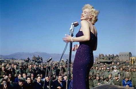 Stars Who Have Entertained The Troops