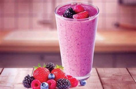 Shake De Frutas Vermelhas Com Coco Eucozinhando Receitas Fáceis