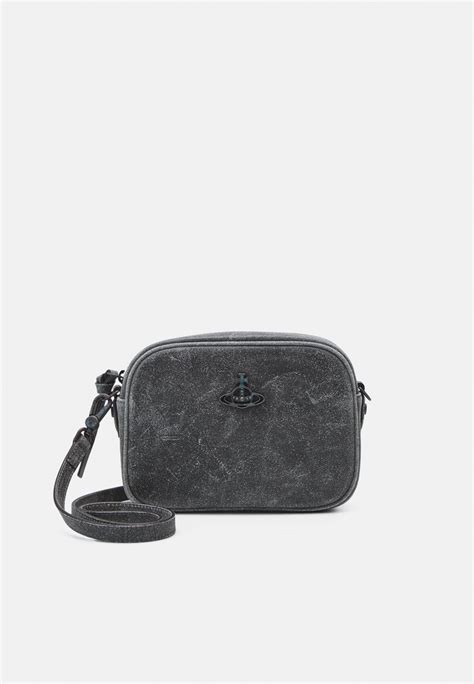 Vivienne Westwood Anna Camera Bag Unisex Taška Cez Plece Greysivá