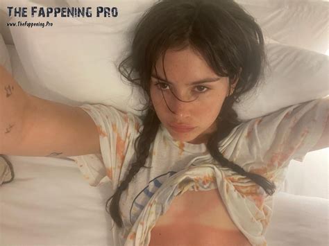Gracie Abrams Nude Leaked Photos The Fappening