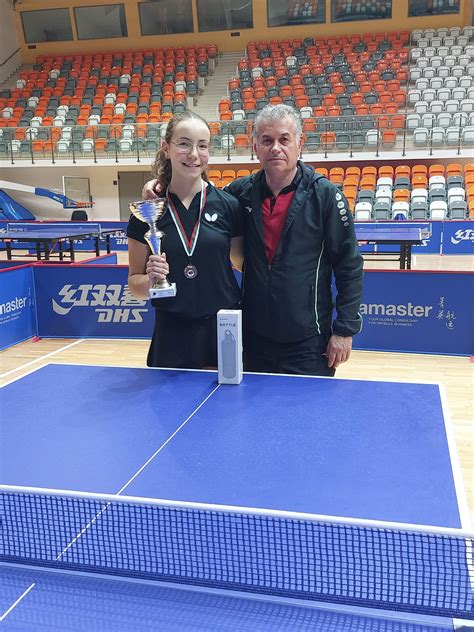 БЕЗКОМПРОМИСТНА Нина Николова от Перник ВДИГНА Купа България