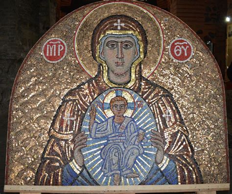 На Золотих воротах у столиці захистили зображення Богоматері Вечірній