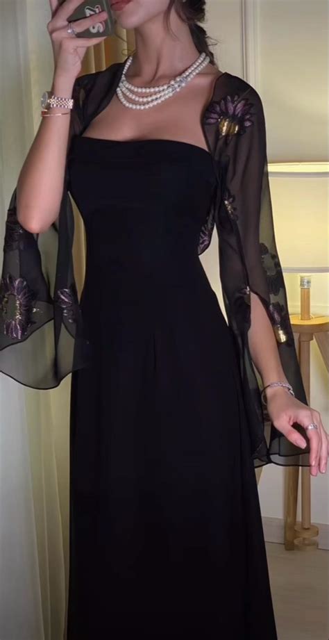 Pin On Mfd Prom Dress Inspiration Classy Dress Glam Dresses