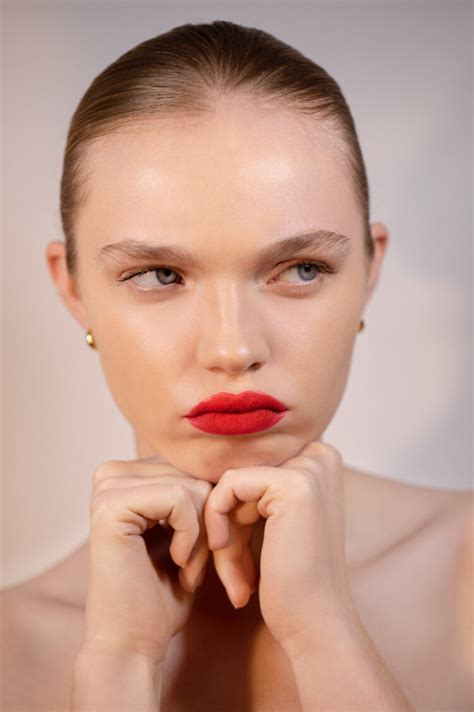 Molly Hamlyn Mc2 Model Management סוכנות דוגמנות