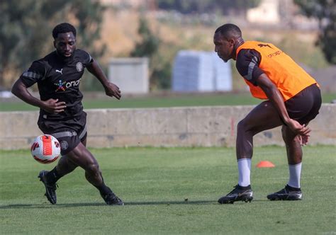 Με Neira και Dicko η προπόνηση Ofi Fc