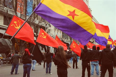 Cuba Y España Lo Que Nos Depara El Comunismo Y La Renta Mínima Vital