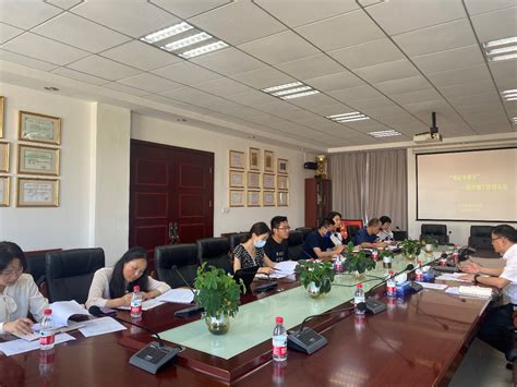 深思笃行聚合力、开拓创新谱新篇——经济管理学院召开“书记手牵手”之新学期工作碰头会