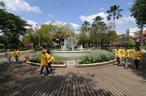 10 Kampus Terbaik Di Indonesia Cewekbanget