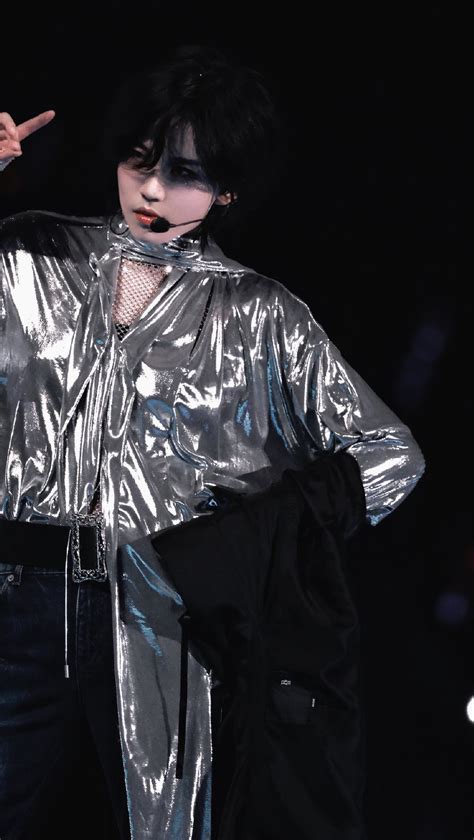 𝒦𝒾𝓃𝑔𝒹ℴ𝓂𝒶𝓇𝓉𝒾𝓈𝓉 🕊️ 回憶殺💞 青春有你2的第一次yes Ok和最後一次yes Ok😃 陸柯燃從沒鏡頭到有特寫鏡頭了😁👍