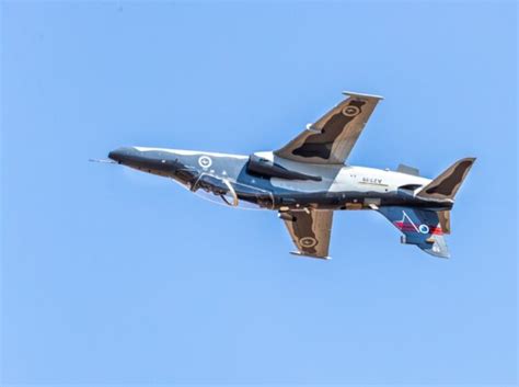 무료 사진 탑승 활주로 비행기 공항 도 교통 차량 트레일러 트럭 항공기