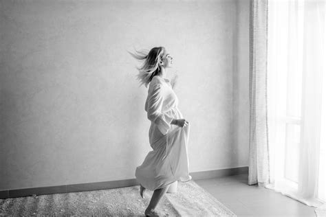 Maternity And Pregnancy Photographer In Abu Dhabi Uae • Alona Koenig