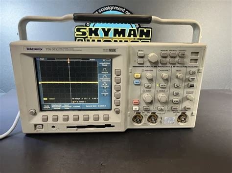 Tektronix Tds 3032 Oscilloscope 300 Mhz 2 5 Gs S Skyman Avionics