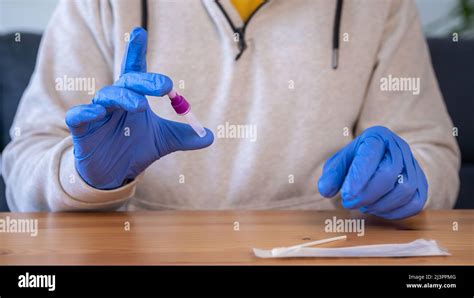 Lysis Buffer Hi Res Stock Photography And Images Alamy