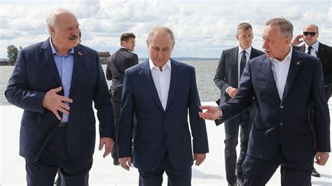 Putin empfängt Lukaschenko und behauptet wieder einmal