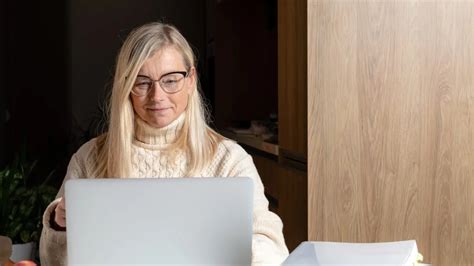 California Labor Code Section 28105 Clear Job Terms Every Worker