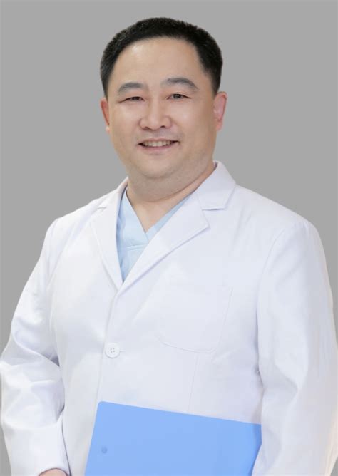 杨成 口腔科 中医针推口腔北京首特泰康医院