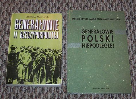help in identifying polish officers