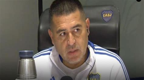 Riquelme Lo Mira Con Atención El Ex Boca Que Puede Irse De Su Club En
