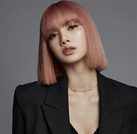 Pin Oleh Phlin🍉 Di Blackpink Lisa Artis Fangirl