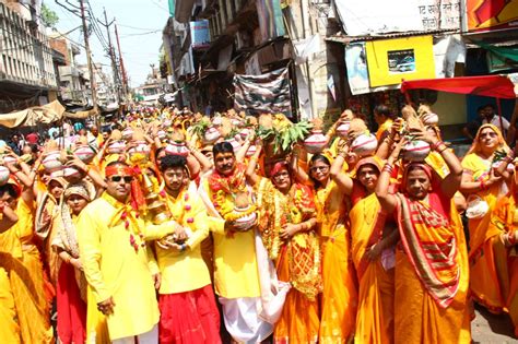 मनकेश्वर महादेव अन्नपूर्णा मंदिर की प्राण प्रतिष्ठा की निकाली गई भव्य कलश यात्रा Jmc News
