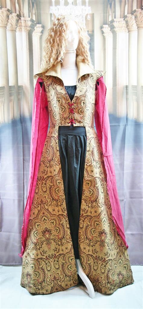 The Maharet Gold And Burgundy Womens Renaissance Pirate Etsy