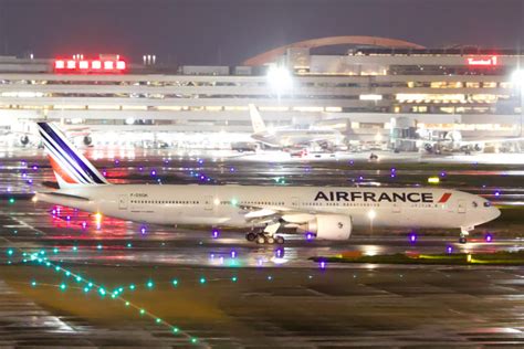 エールフランス航空 Boeing 777 300 F Gsqk 羽田空港 航空フォト By やまモンさん 撮影2023年04月15日