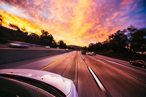 Tips Mengemudi Mobil Jarak Jauh BukaReview