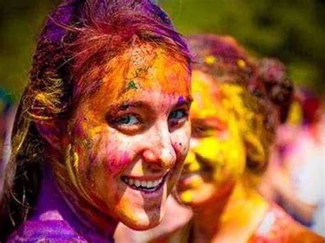 Holi Hair Care Exclusive Shahnaz Husain Tips To Protect Your Hair From