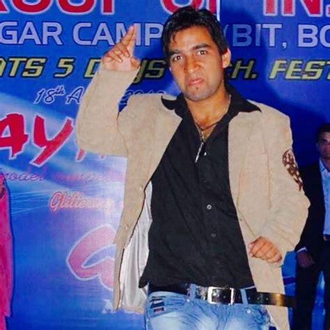 Pin On Aakash V Shivach Fabulous Style Fabulous Fes