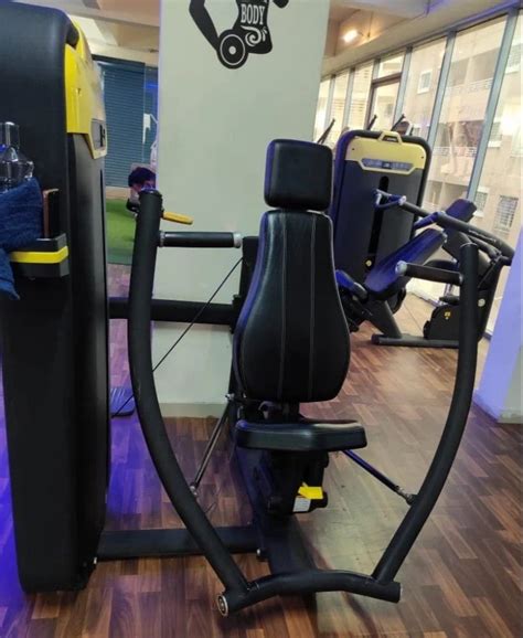 Seated Back Rowing Machine For Gym Number Of Stations 2 At ₹ 55000 In Pune