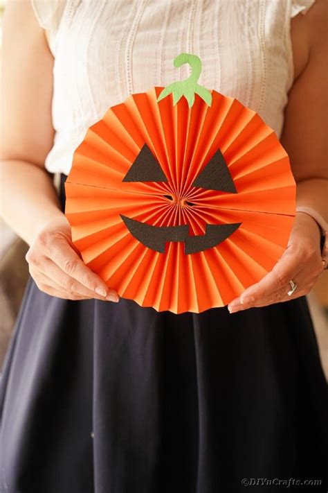 Diy Paper Halloween Decorations Spooktacular Crafts For A Handmade