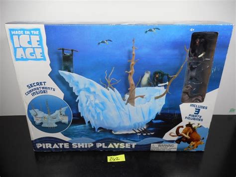 Brand New Ice Age Pirate Ship Playsetcontinental Drift Includes 3