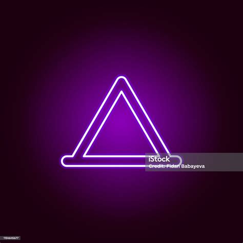 네온 스타일의 삼각형 텐트 개요 아이콘입니다 네온 스타일 아이콘에 자동차 수리 그림의 요소입니다 기호와 기호는 웹 로고 모바일 앱 Ui Ux에 사용할 수 있습니다 검은색에