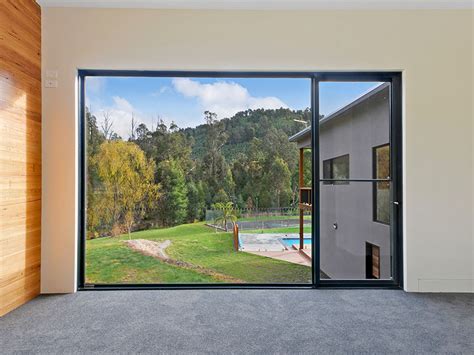 Aluminium Sashless Double Hung Window