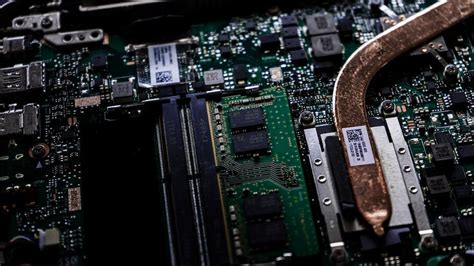 2 Cara Menambah RAM Laptop Yang Bisa Dicoba Untuk Percepat Performa