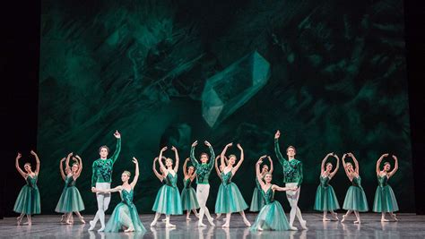 Tournée Du Ballet De Lopéra National De Paris Aux Emirats Arabes Unis