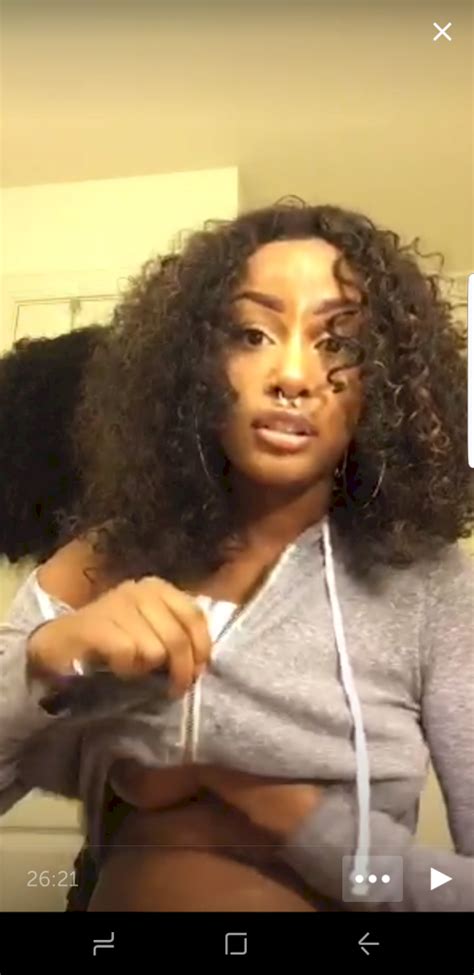 Periscope Miya Papaya Nip Slip Shesfreaky