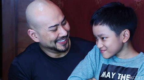 Segera Ucap Syahadat Deddy Corbuzier Ingin Jadi Mualaf Rasional