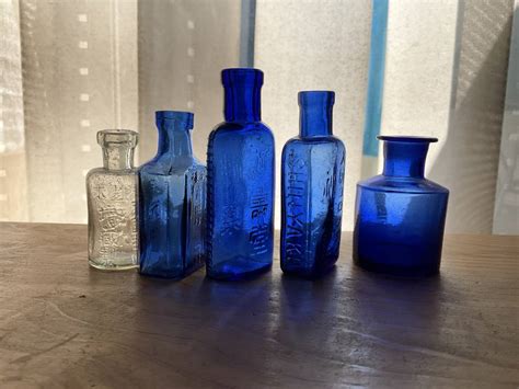 【目立った傷や汚れなし】ガラス 小瓶 （その85） ガラス瓶 の落札情報詳細 ヤフオク落札価格情報 オークフリー