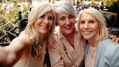 85 500 Older Woman Fun Videos Stock Videos And Royalty Free Footage