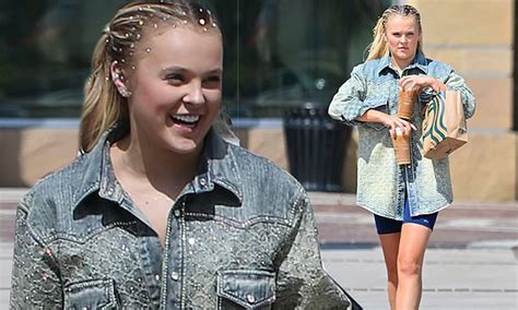 Jojo Siwa Gets Coffee Before Supporting Girl Group Xomg Pop At America