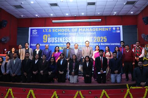 आई टी एस स्कूल ऑफ़ मैनेजमेंट गाजियाबाद में बिज़नेस सम्मिट 2025 का आयोजन