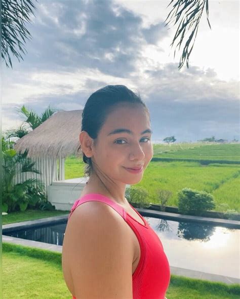 10 Hot Sexy Sahila Hisyam Bikini Pics