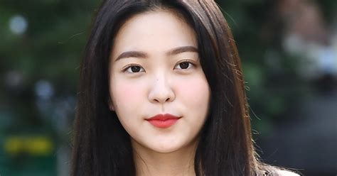 레드벨벳 예리 귀여운 병아리 입술 포토엔hd