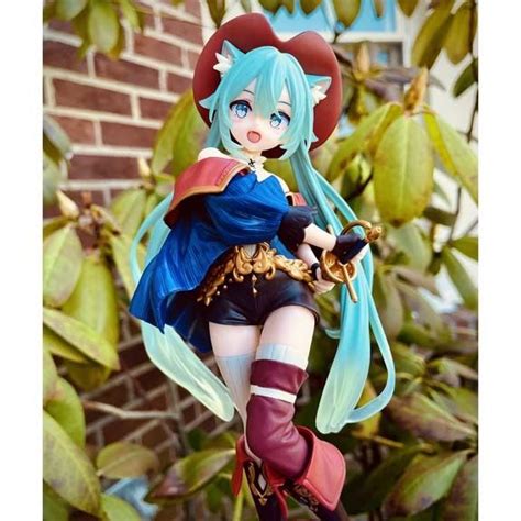 Taito Hatsune Miku Wonderland Puss In Boots Sold By Toyzone Xpress Hobbies Toys Toys Games
