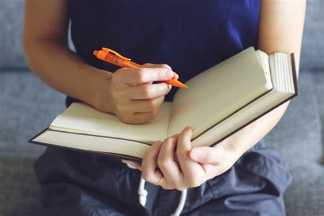 「血税」の意味とは？使い方を誤用してる？由来も解説｜語彙力com