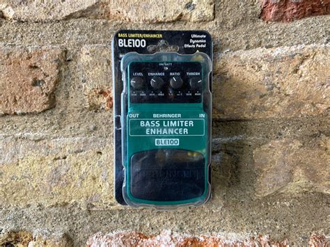 Behringer Ble100 Bass Limiter Enhancer Some Neck Guitars