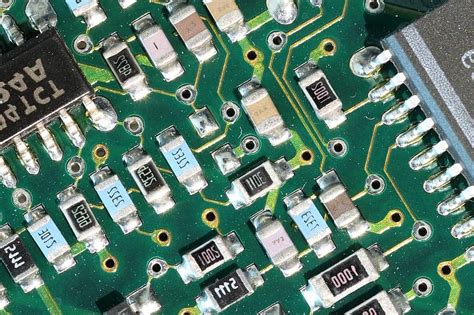 Semiconductor Transistor In Circuit Board Diagram