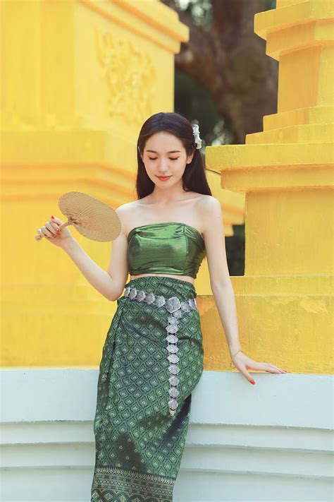 鞠婧祎同款傣族服装 泰国旅游拍照西双版纳一片式筒裙夏季裹胸 淘宝网